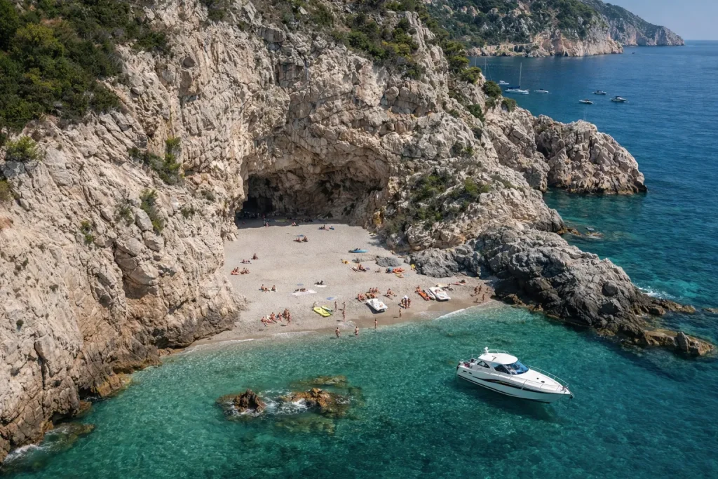 Spiagge selvagge a Finale Ligure