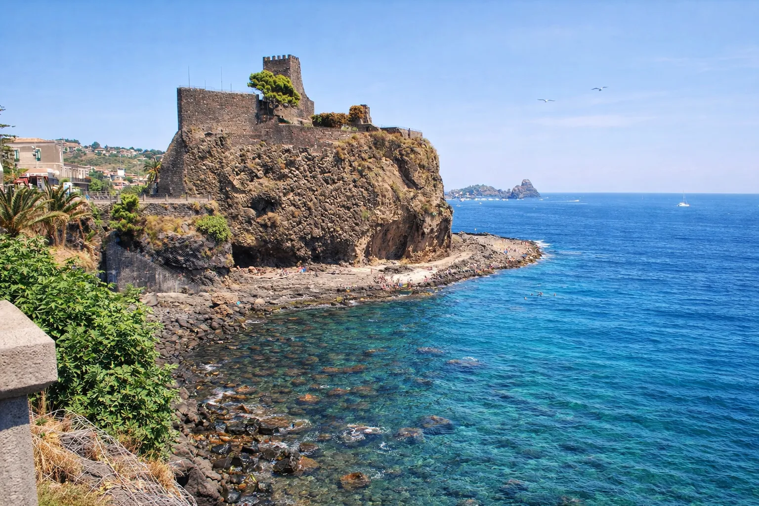 Visitare il Castello Normanno: Orari, Prezzi e Visite Guidate 2026