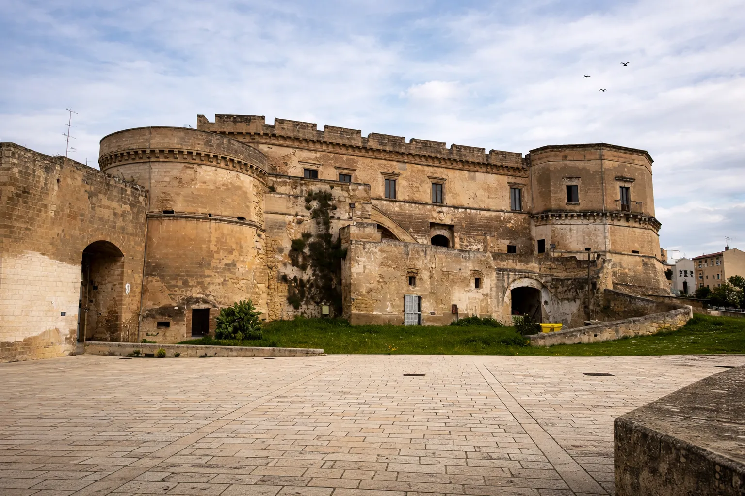 Come arrivare al Castello di Massafra e dove parcheggiare 2025
